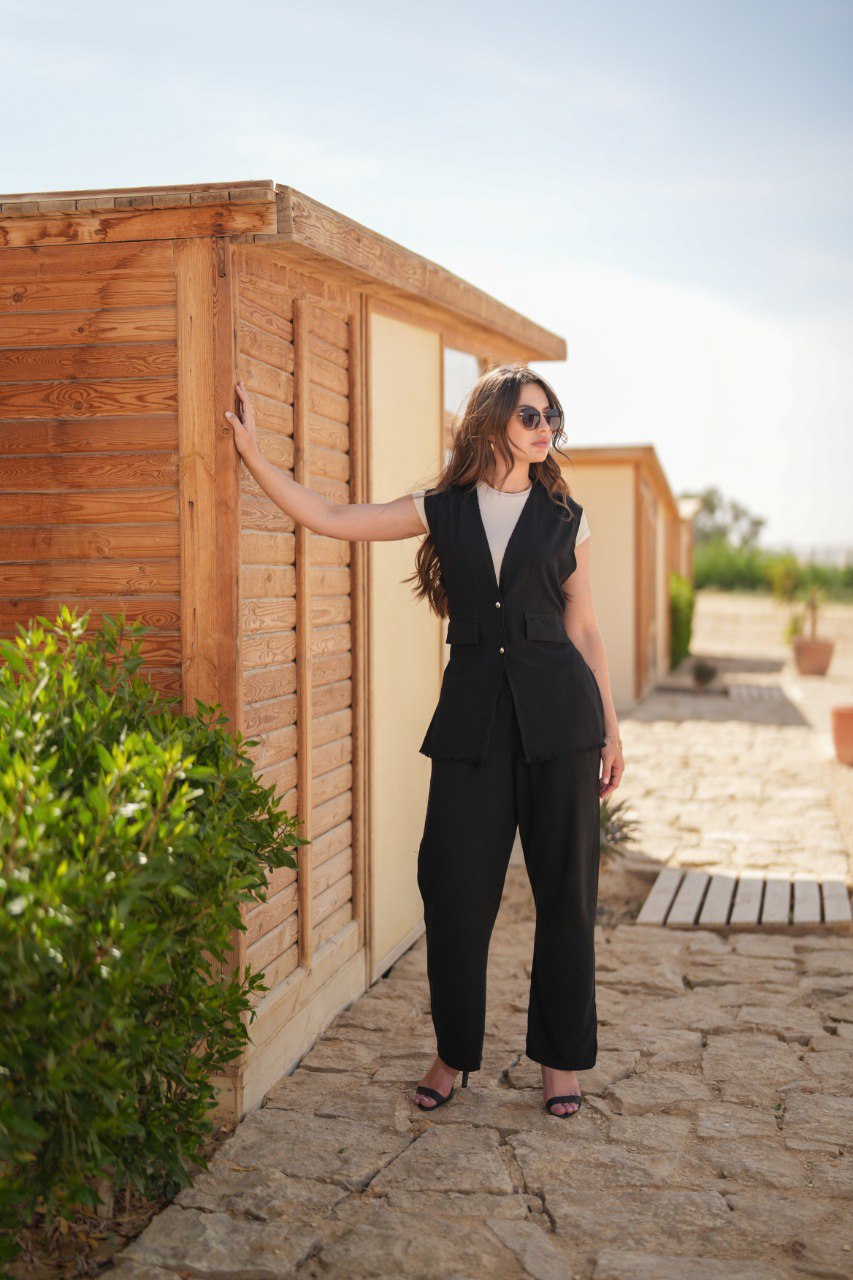 Chic Suit – Elle Desire